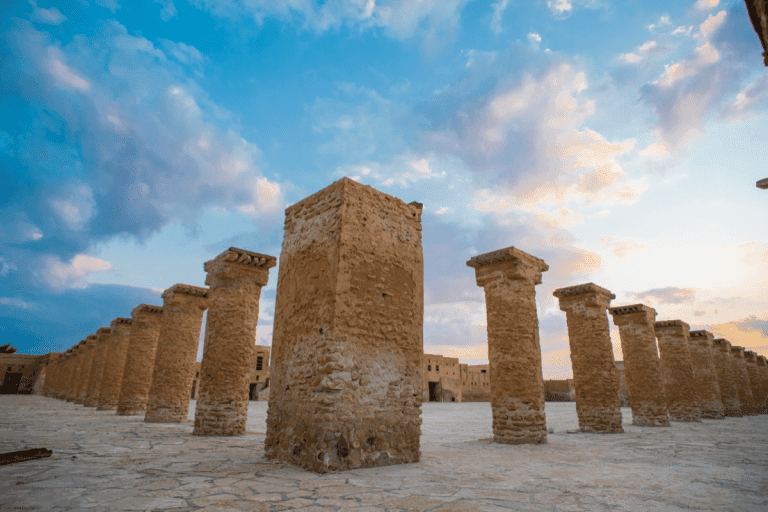 Saudi Arabia Beliefs and Customs: A Cultural Guide - Saudi Private ...
